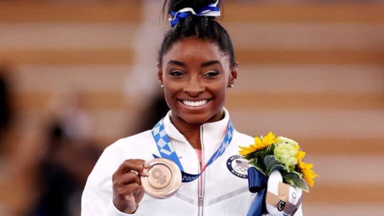 Simone Biles Biography: Age, Height, Husband, Olympics Legacy, Net ...